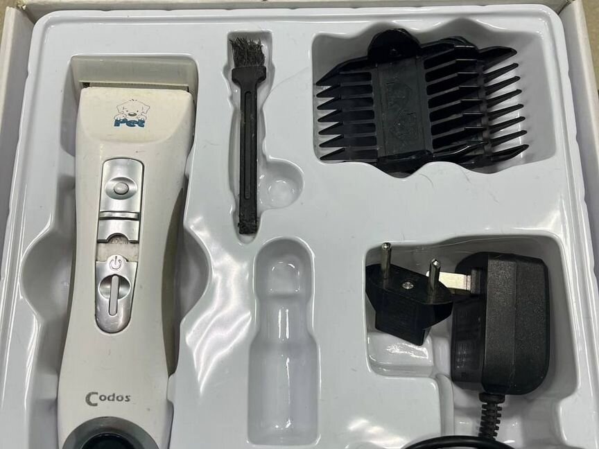 Машинка для стрижки codos сз-9600