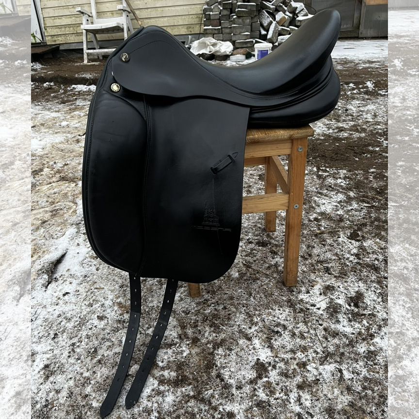 Седло выездка Prestige Modena