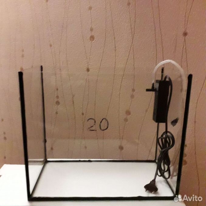 Аквариум 20л (новый), фильтр(отдельно),рыбки гуппи