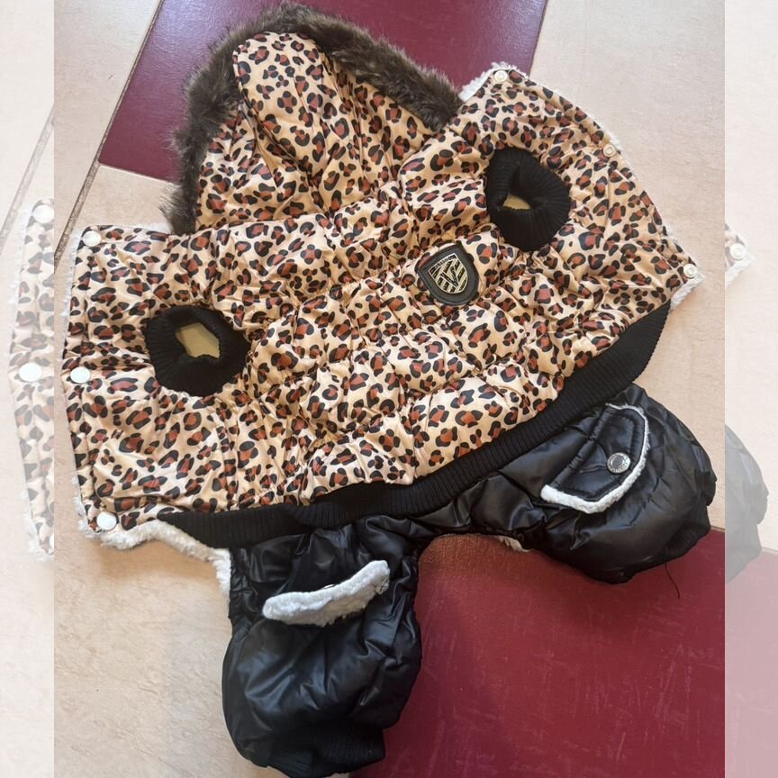 Теплый костюм для маленькой собаки