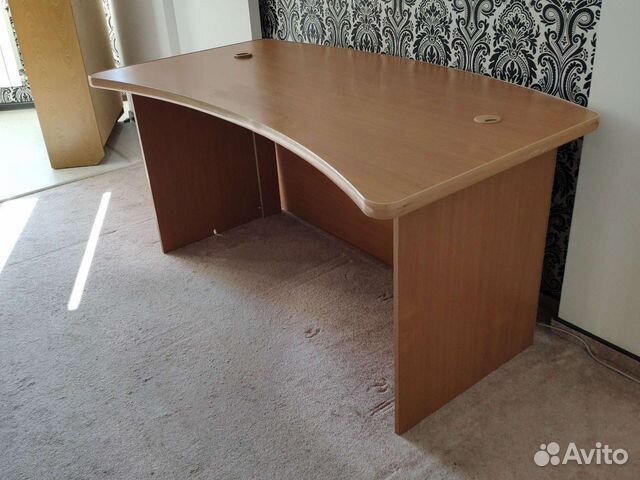 Массивный большой письменный стол 160х95 купить в Омске | Товары для ...