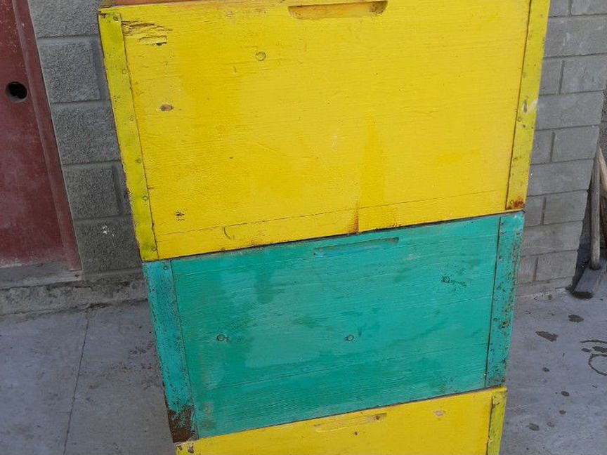 Корпус-надстройка для пчелиного улья