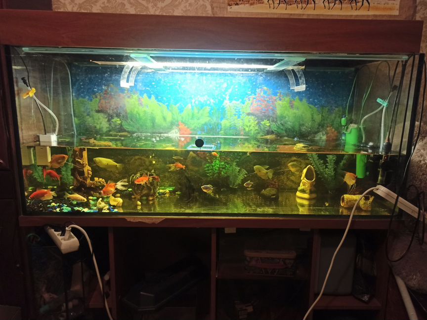 Аквариум с тумбой