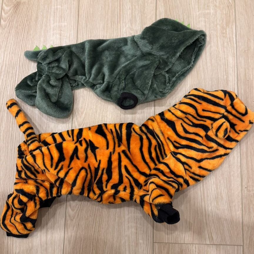 Одежда для собак и кошек 2 комбинезона