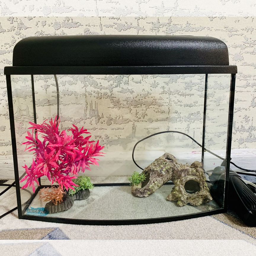 Аквариум 25 литров с фильтром, декором и галькой