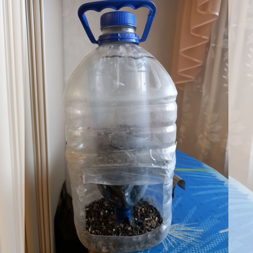 Кормушка для птиц