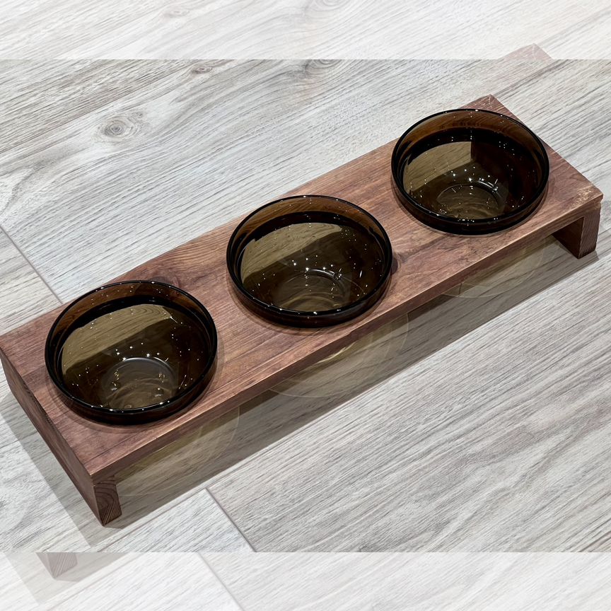 Миска для кошек и собак на подставке