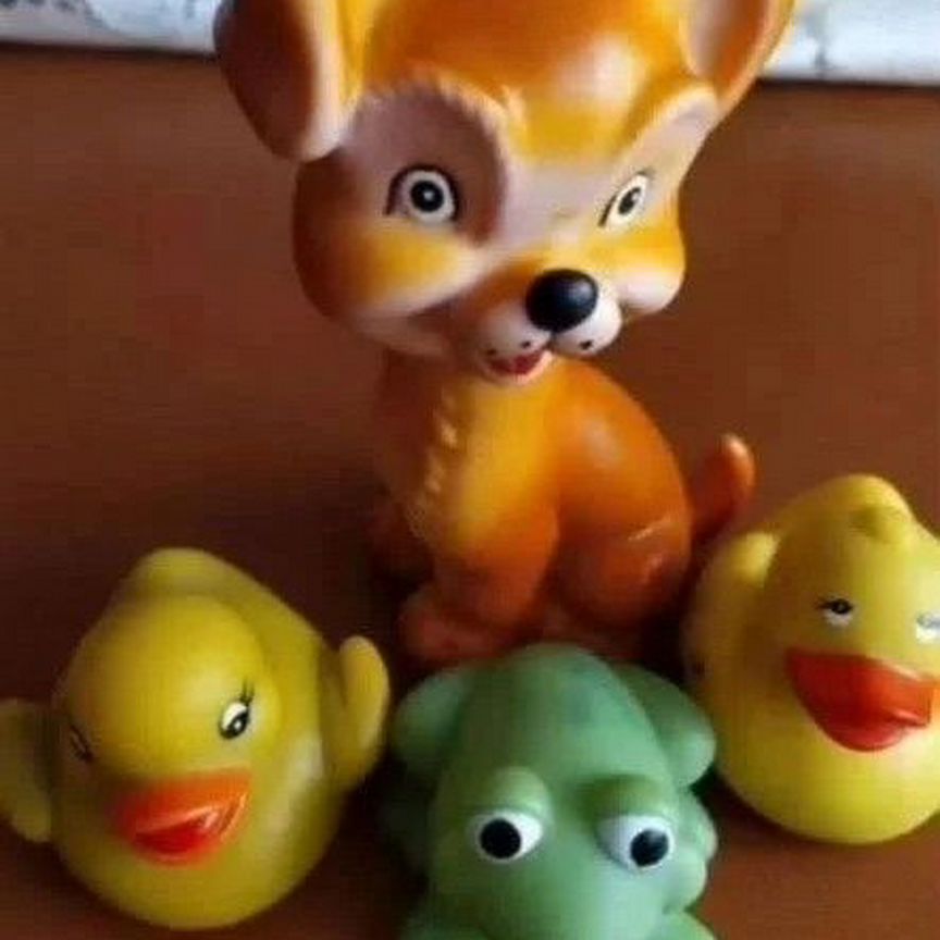 Игрушки для маленьких собак