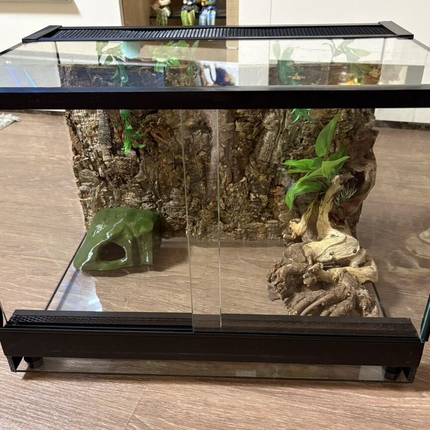 Террариум для рептилии бу