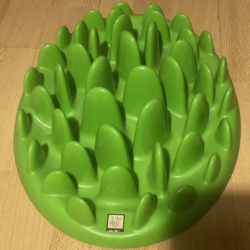 Интерактивная миска для медленного кормления собак