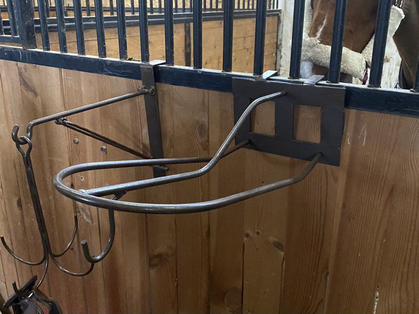 Кронштейны для конюшни