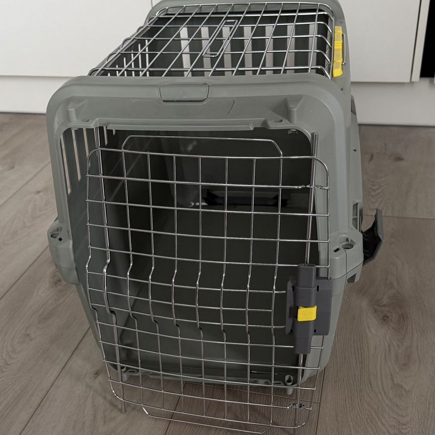 Переноска для животных пластиковая новая 55x35х40