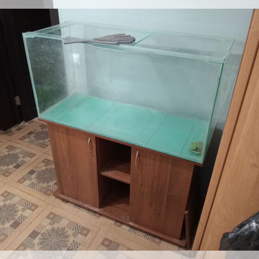 Аквариум с тумбой