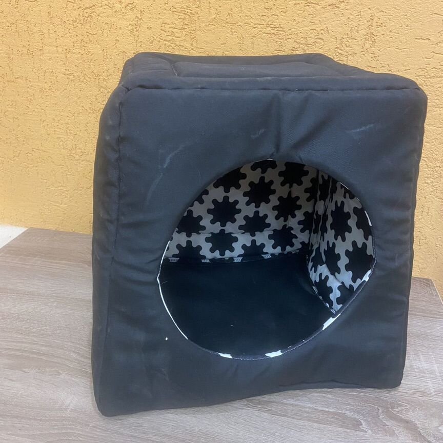 Домик лежанка для кошки