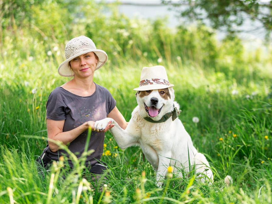 Серьёзный Норд охранник-джентельмен в дар