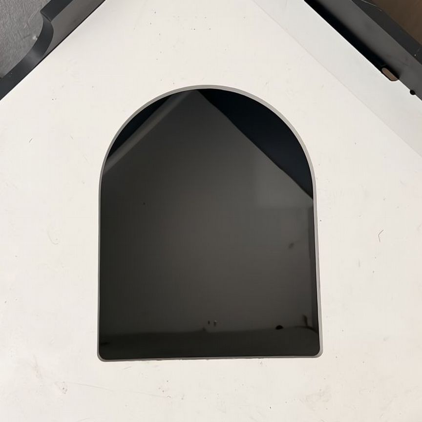 Домик для кошки или маленькой собаки