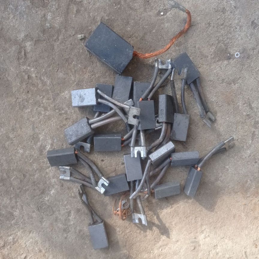 Щетки новые большие