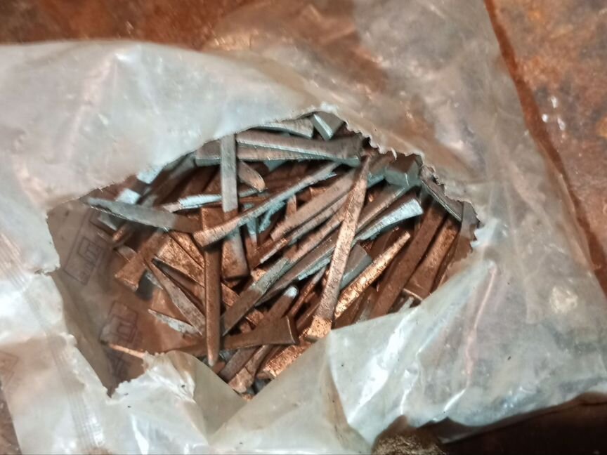 Гвозди для лошадей кованые