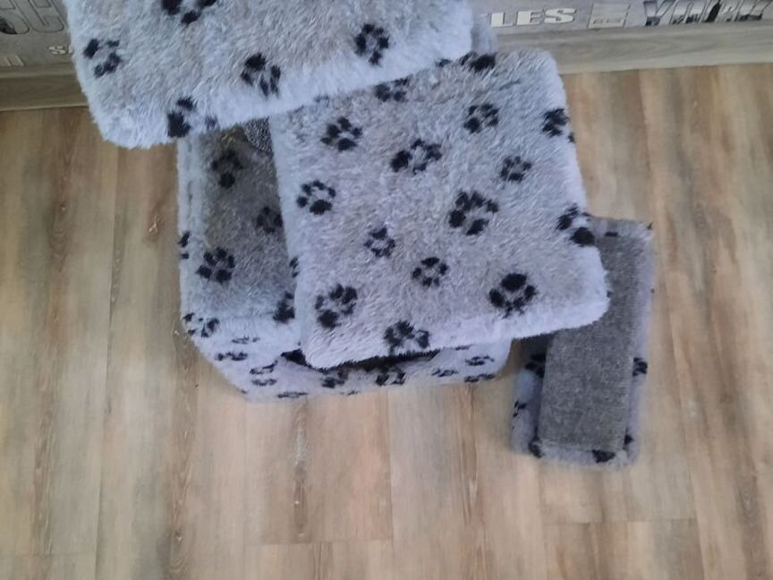 Домик для кошки с когтеточкой бу