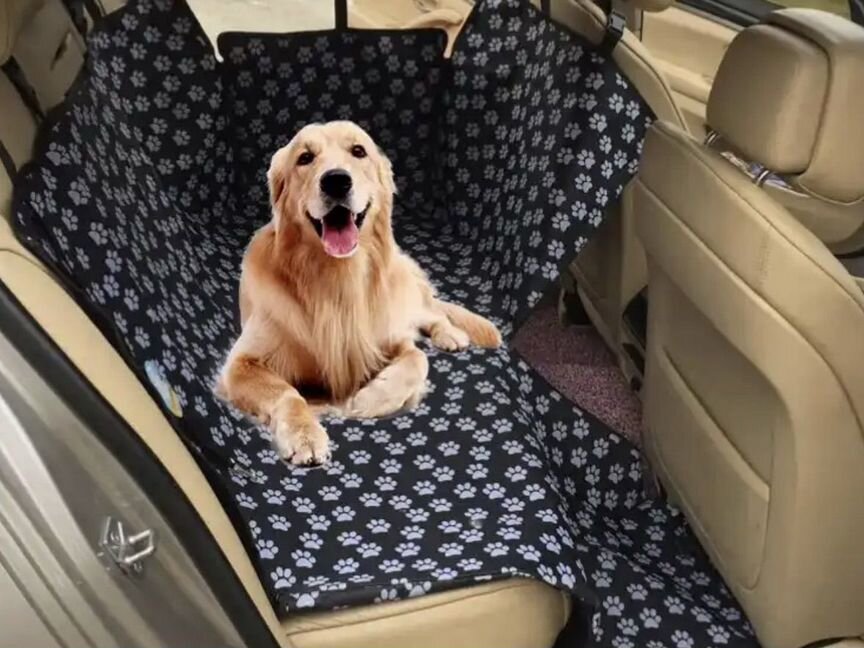 Чехол в авто для животных