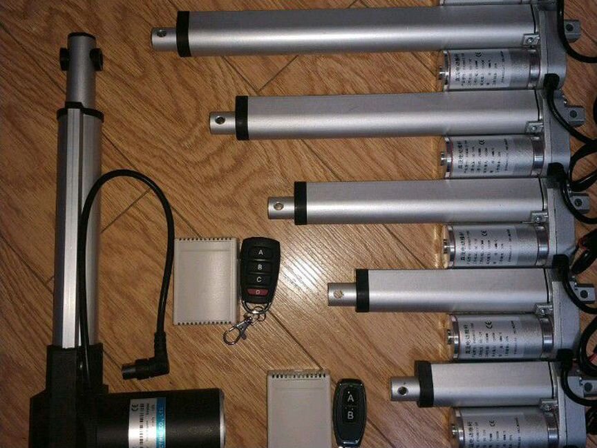 Линейный привод (актуатор) для инкубатора