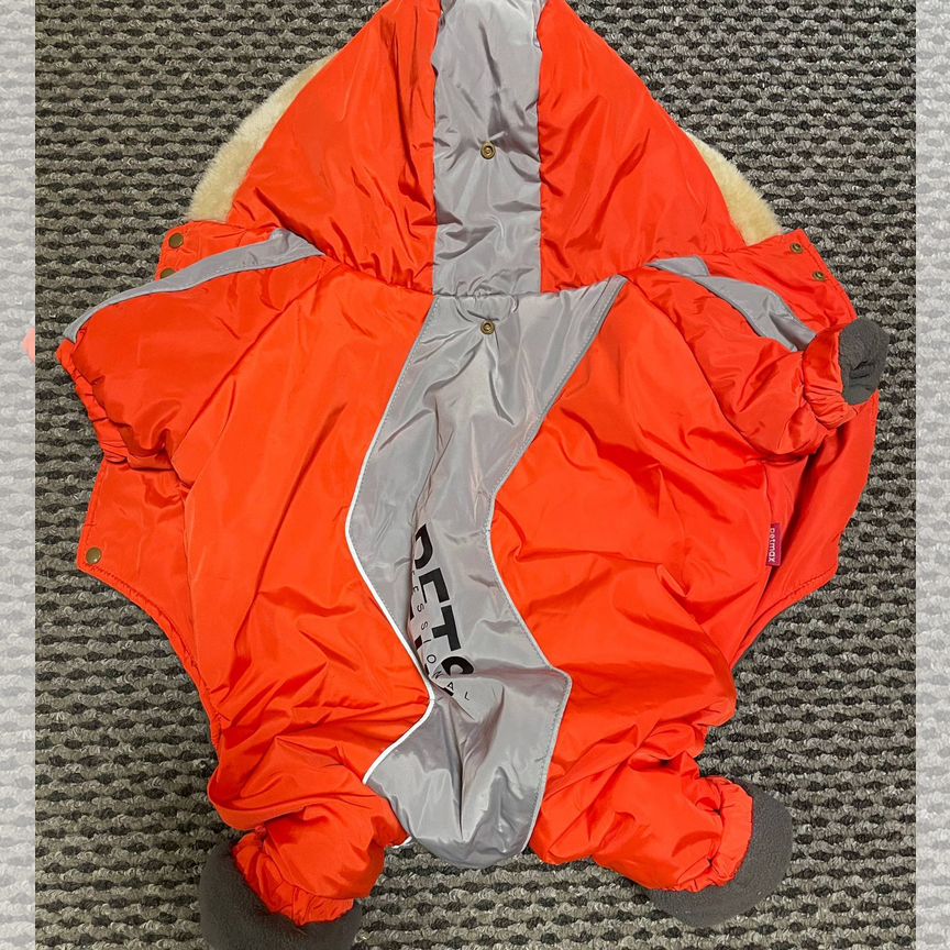 Зимний комбинезон для средней собаки