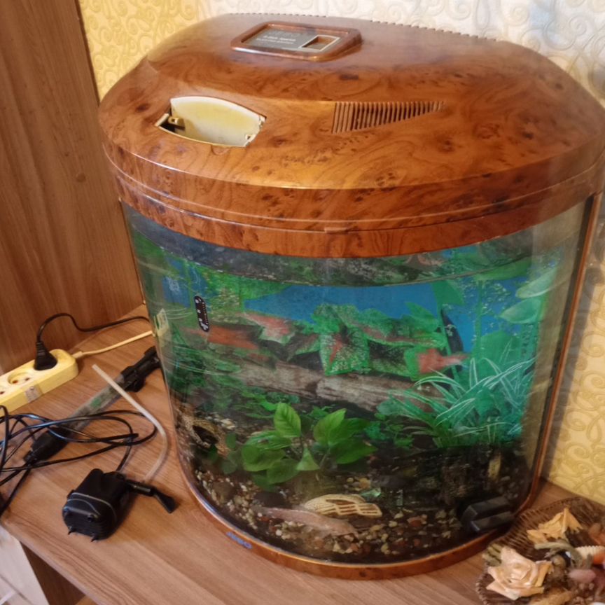 Аквариум с тумбой