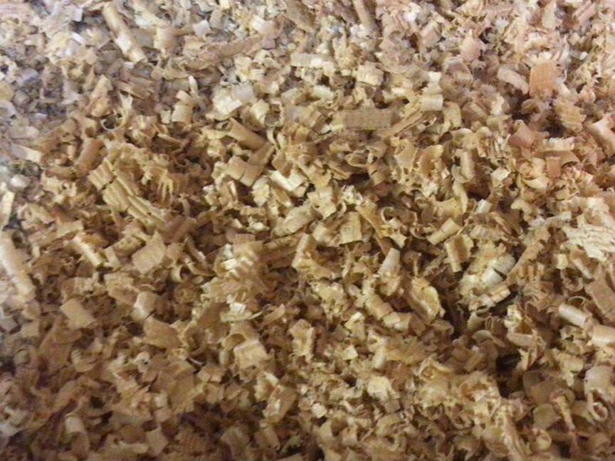 Опилки в мешках