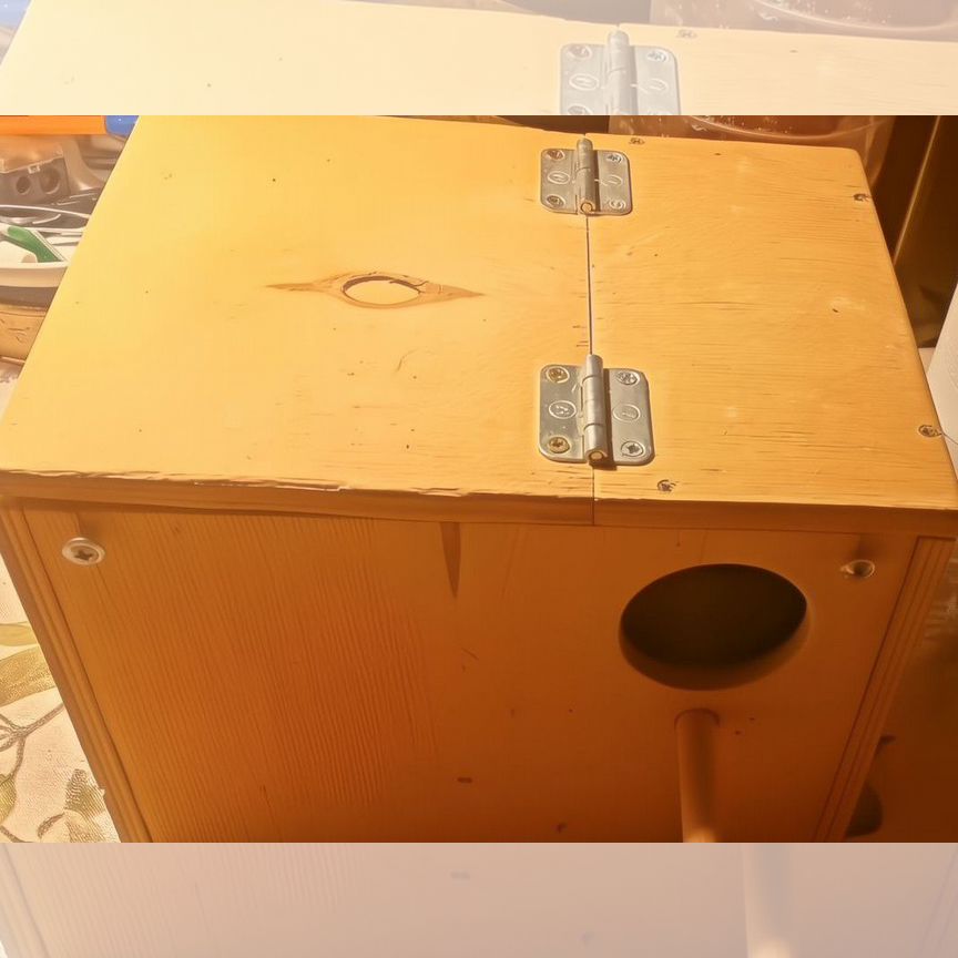 Домик деревянный для попугая