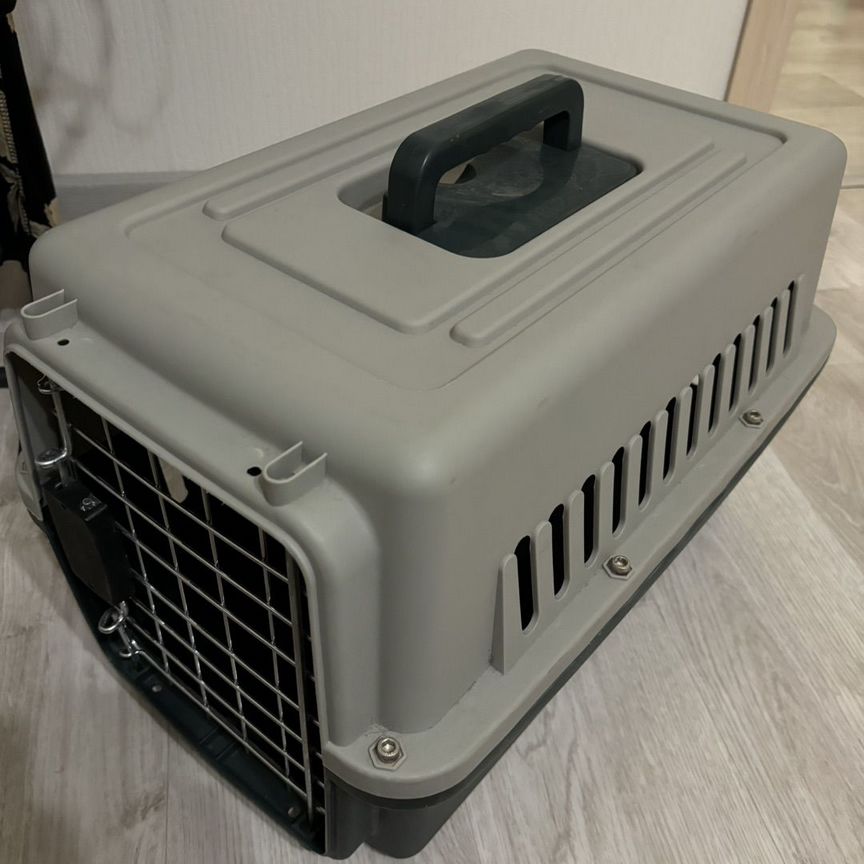 Переноска жесткая