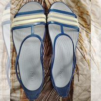 Crocs w 9 store