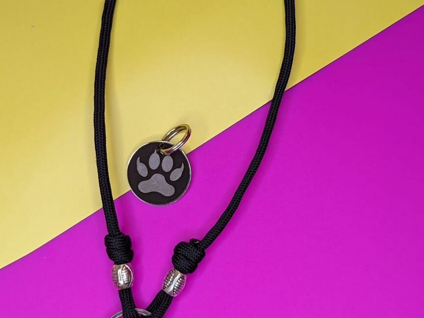 Шнурок для адресника, адресник