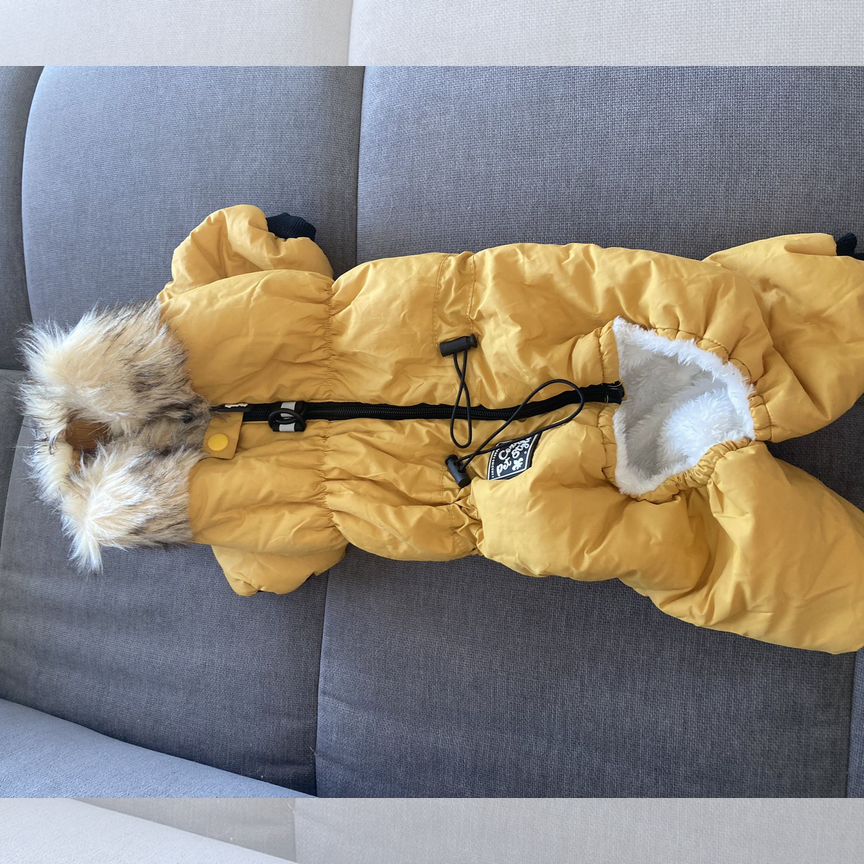 Зимний костюм для собаки