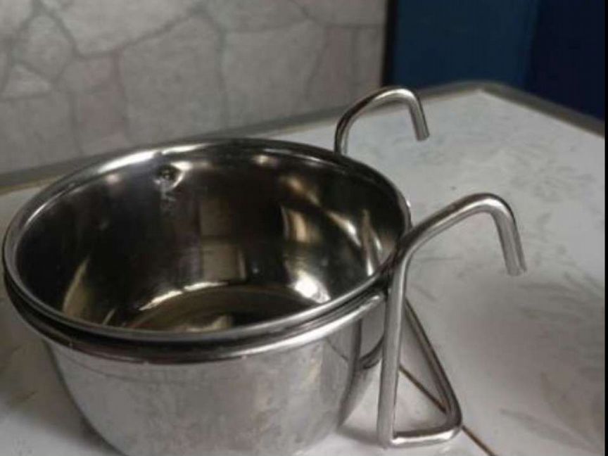 Миска и кукурузный наполнитель для птиц/грызунов