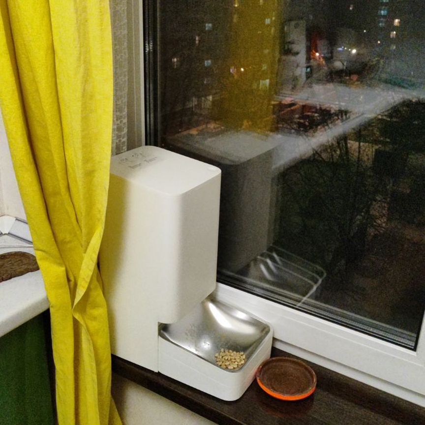 Авто кормушка для кошки