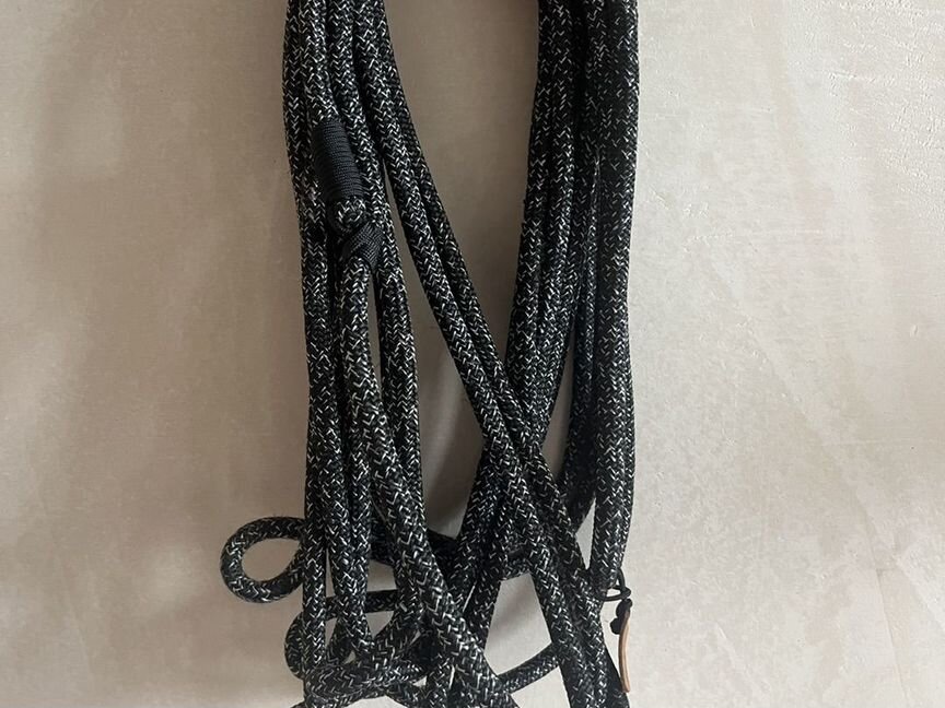 Поводок для собак