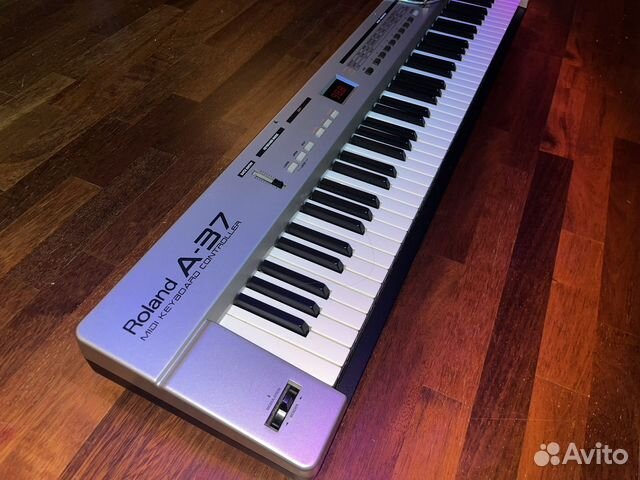 Midi-клавиатура Roland A-37 купить в Домодедово | Хобби и отдых | Авито