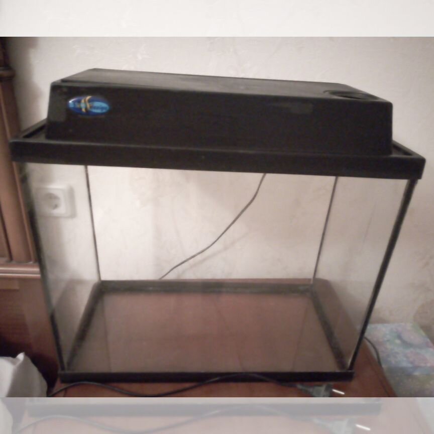 Аквариум с крышкой 30 л с оборудованием