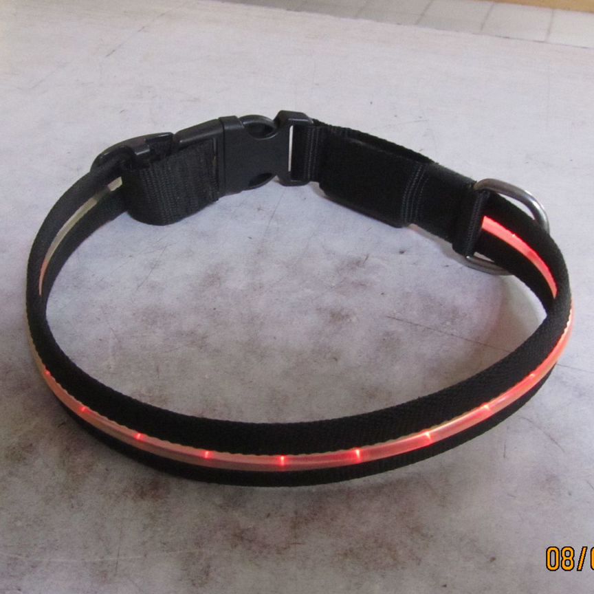 Светящийся ошейник на крупную собаку