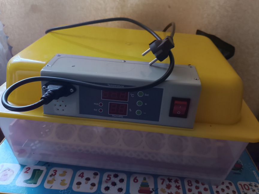 Продам инкубатор
