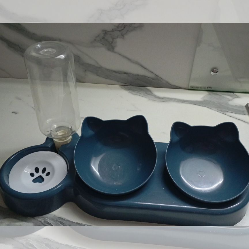 Миска для животных с автопоилкой