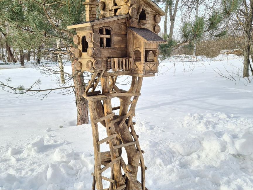 Кормушка для белок и птиц. Ресторн для белок