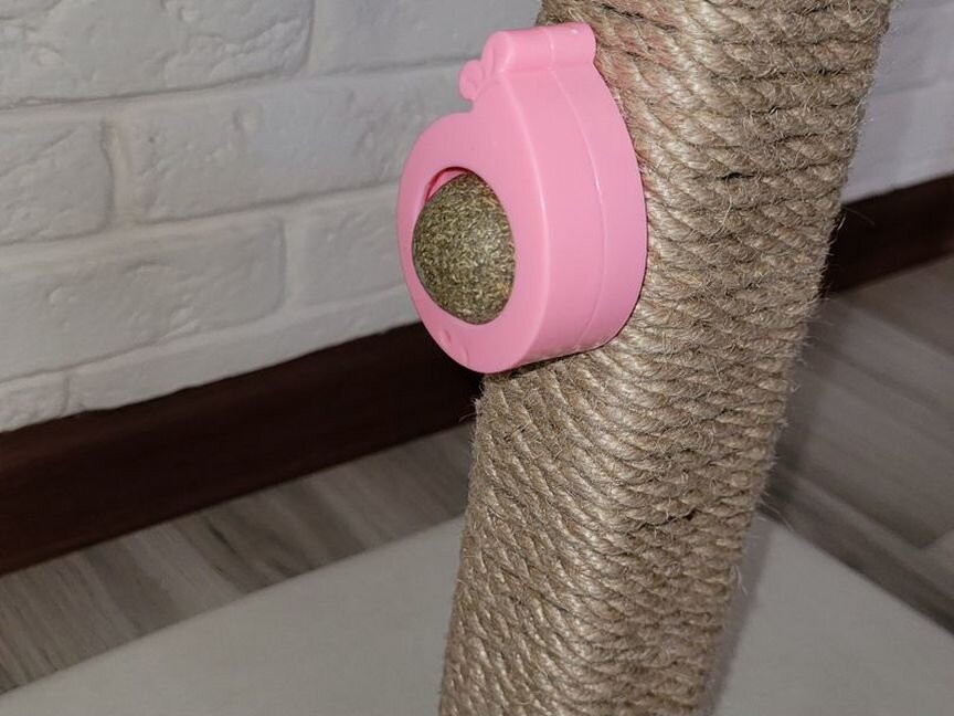 Когтеточка с домиком