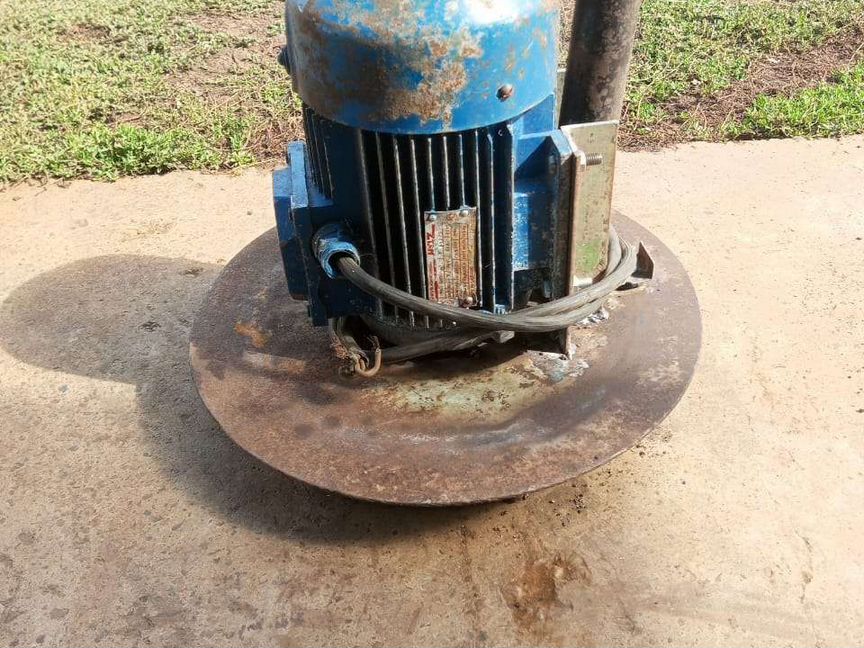 Зернодробилка