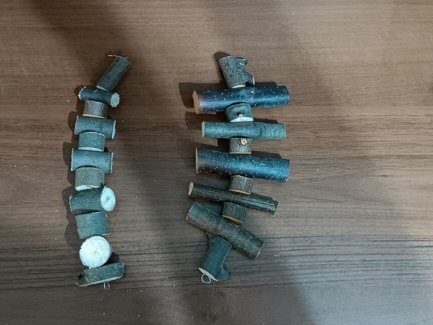 Две деревянные качели для маленького попугая