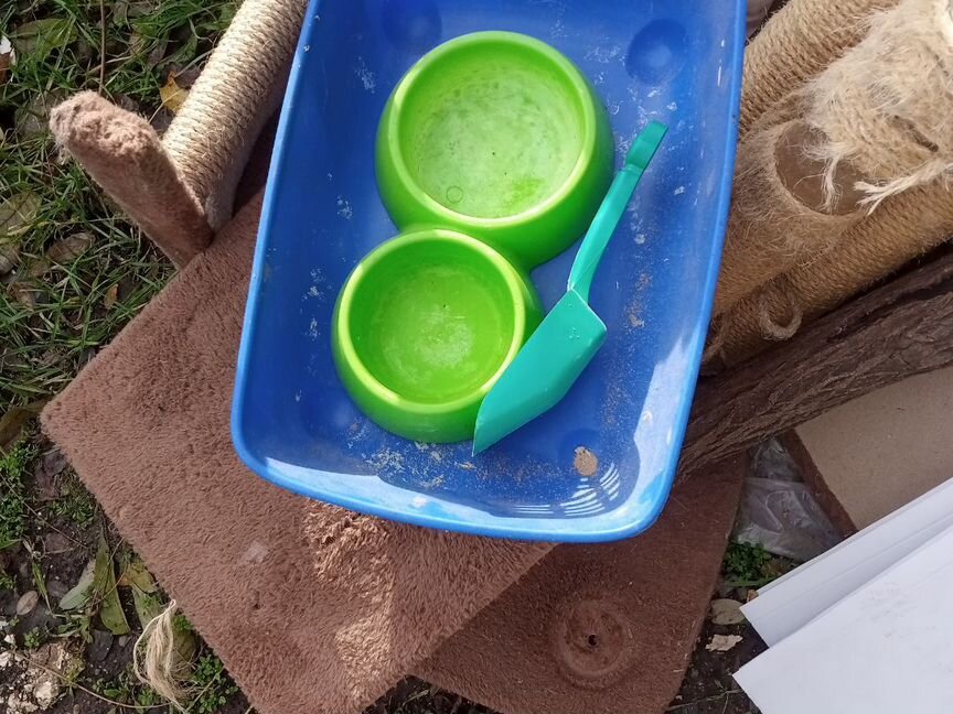 Кошкин дом бу с лотком и тд