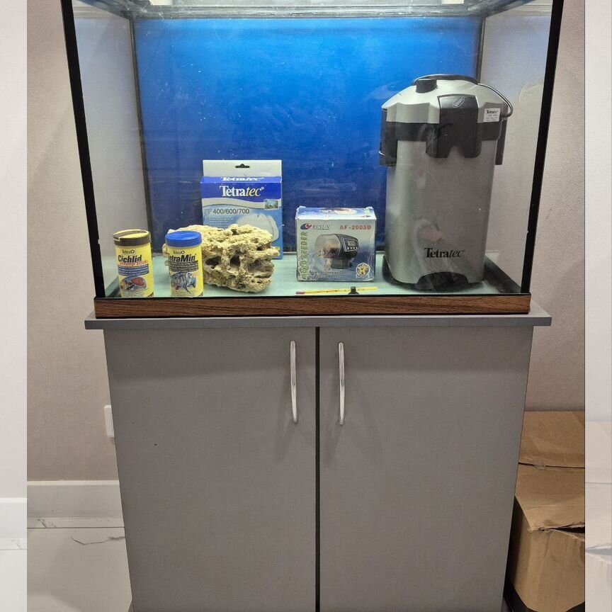 Аквариум с тумбой и фильтром