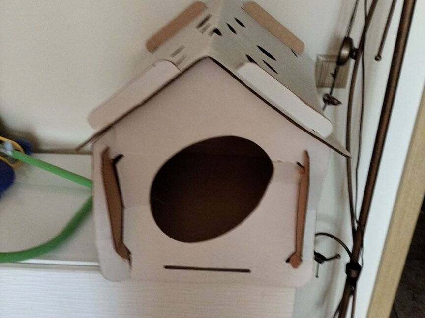 Картонный домик для кошек