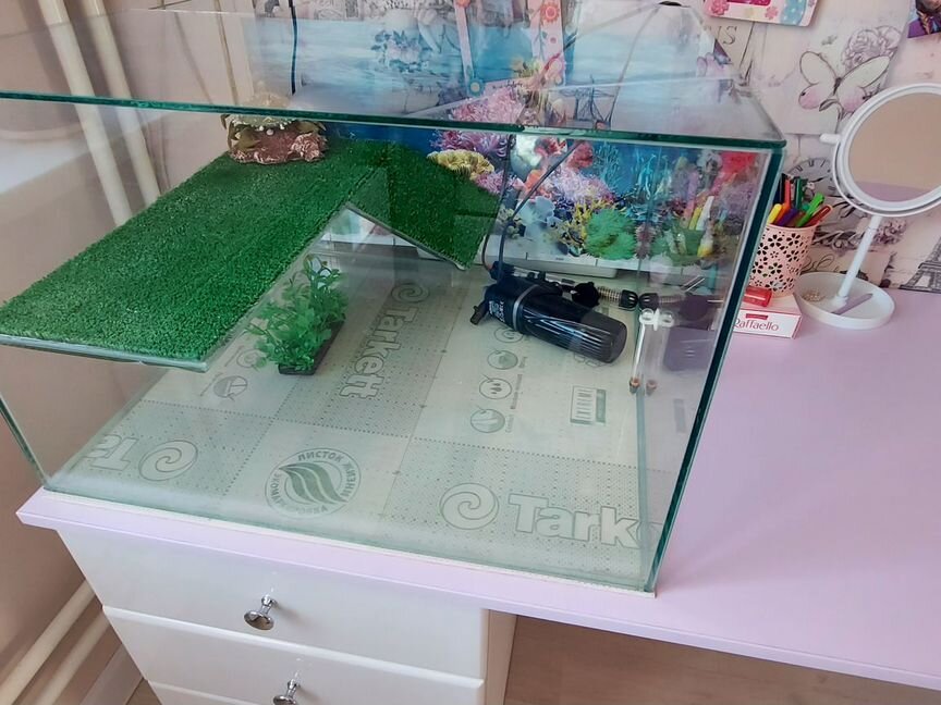 Продам аквариум черепашник в отличном состоянии