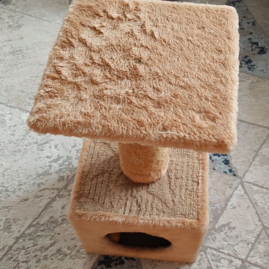 Когтеточка с домиком бу